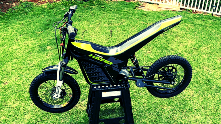 11 Best Electric Dirt Bikes for Kids in 2023: Which Kids Dirt Bikes ...